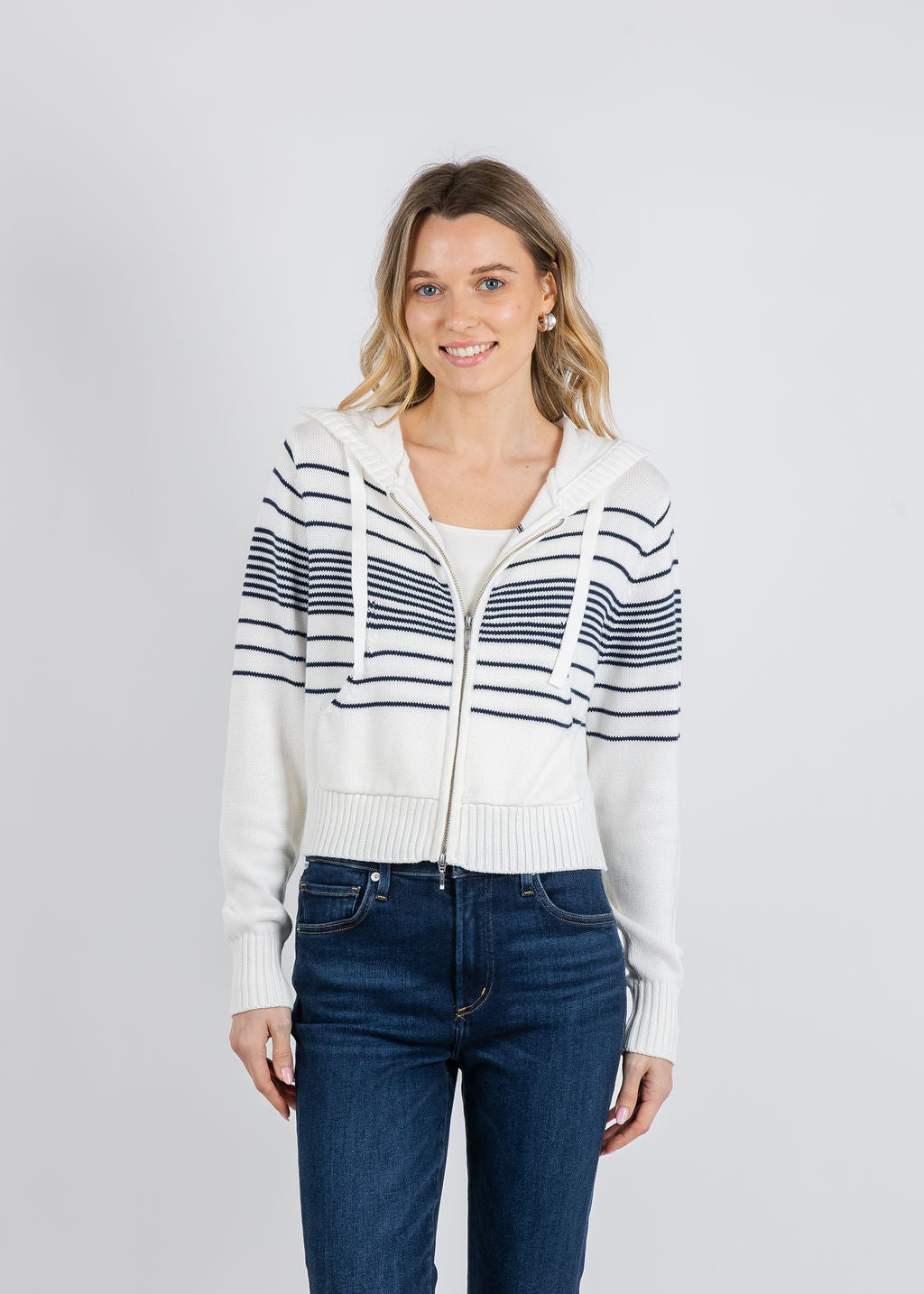 Sweaters – Magnolia Darien